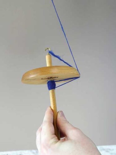 Learn How to Spin Yarn by Hand – Mother Earth News